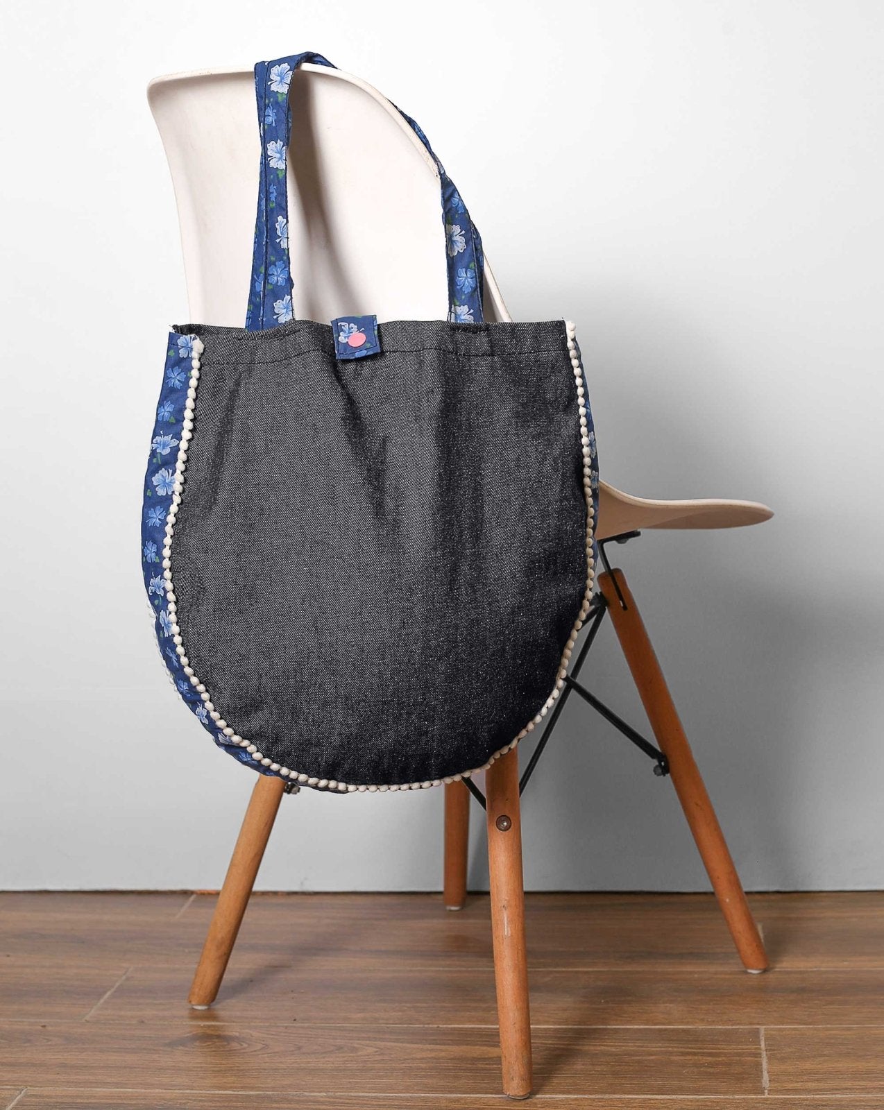 DENIM ROUND TOTE BAG - Polkadots