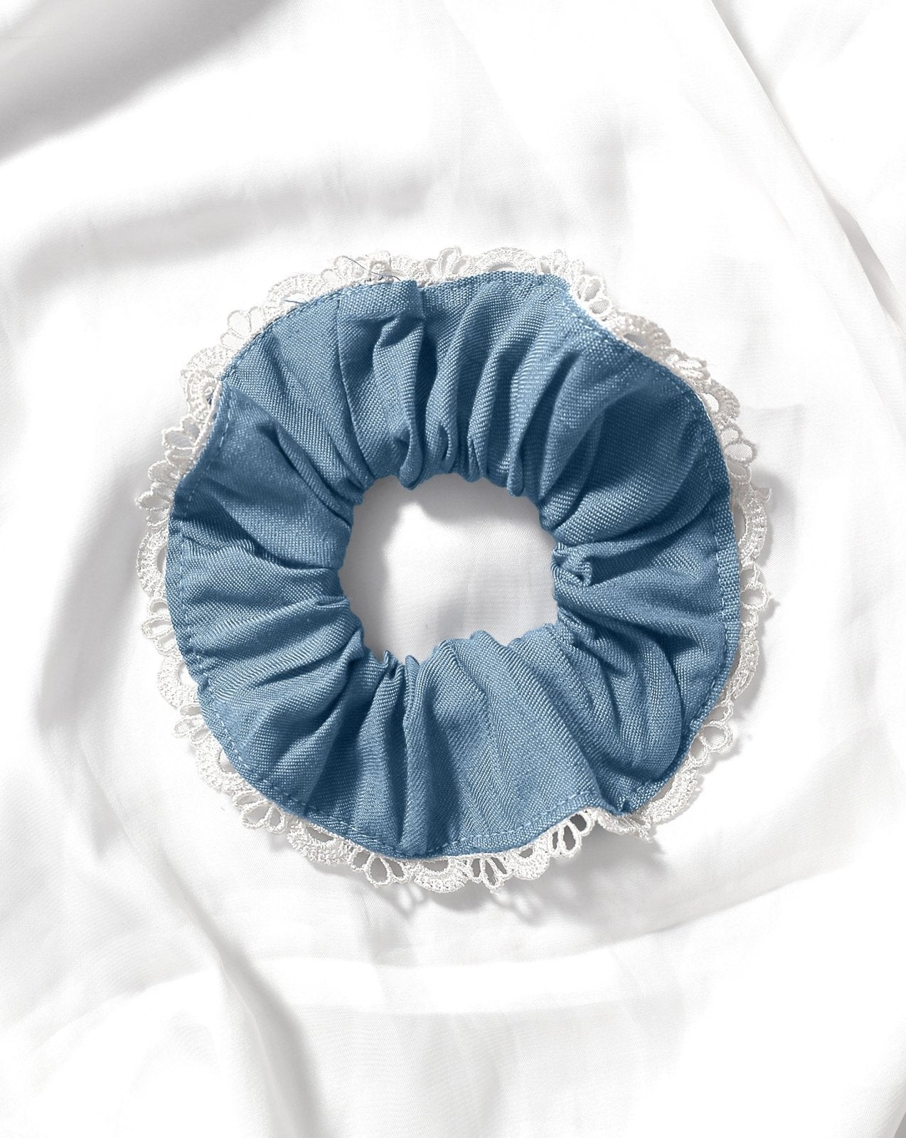 | PLAIN SCRUNCHIES | - Polkadots